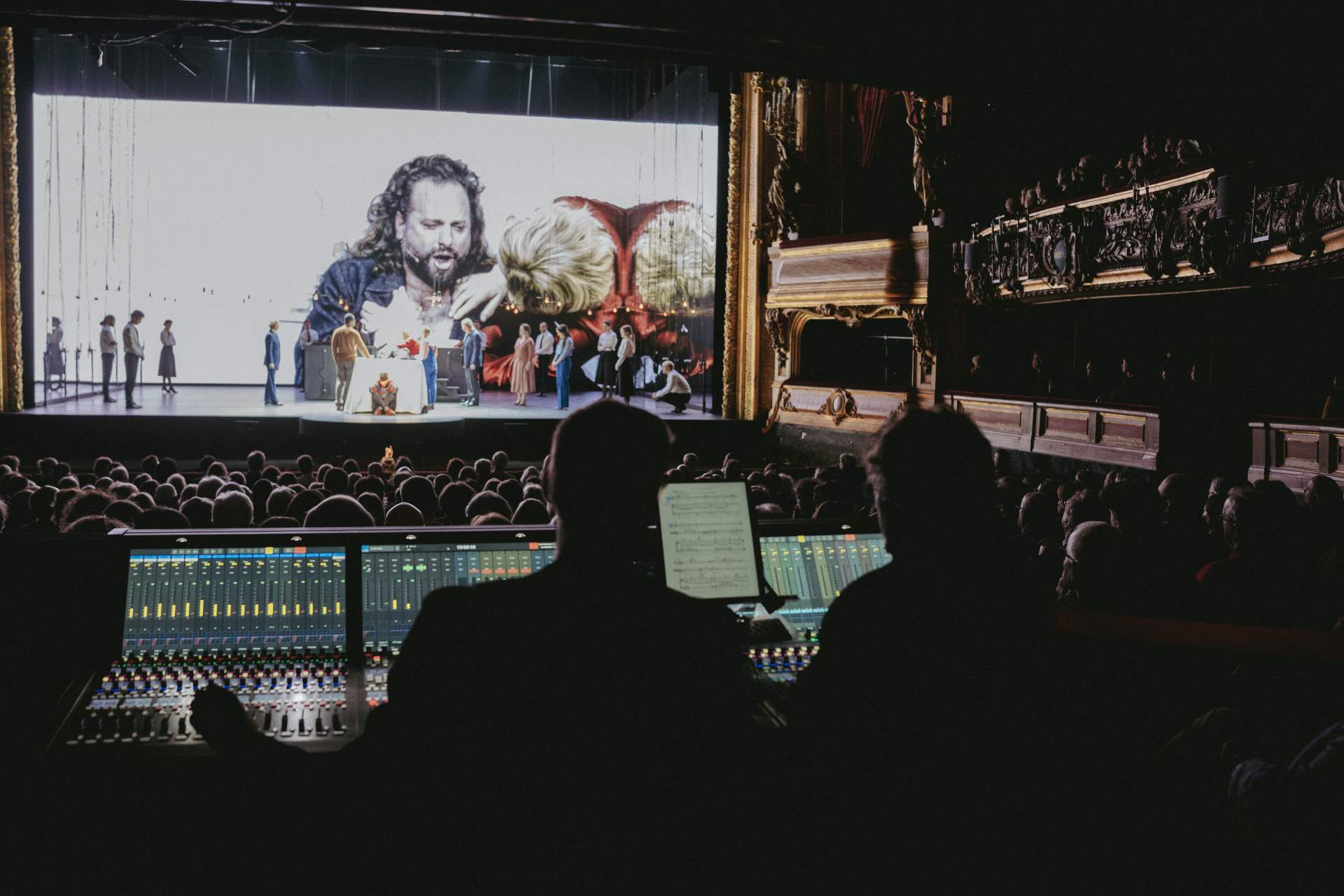 Een unieke surround sound-ervaring in de Munt | de toonbank